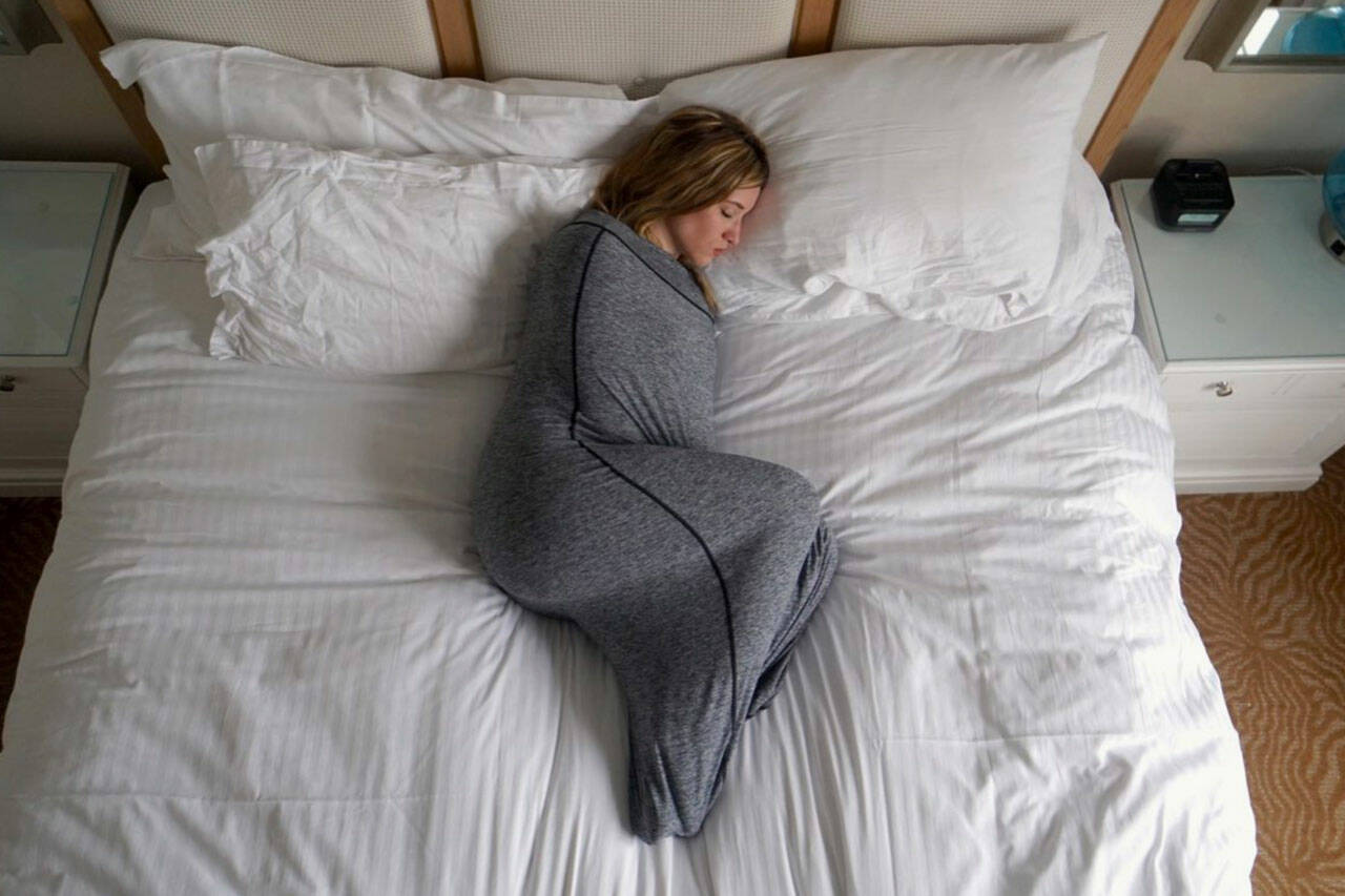Hug Sleep Blanket Reviewed: Adult Swaddle Blanket for Deeper Sleep ...